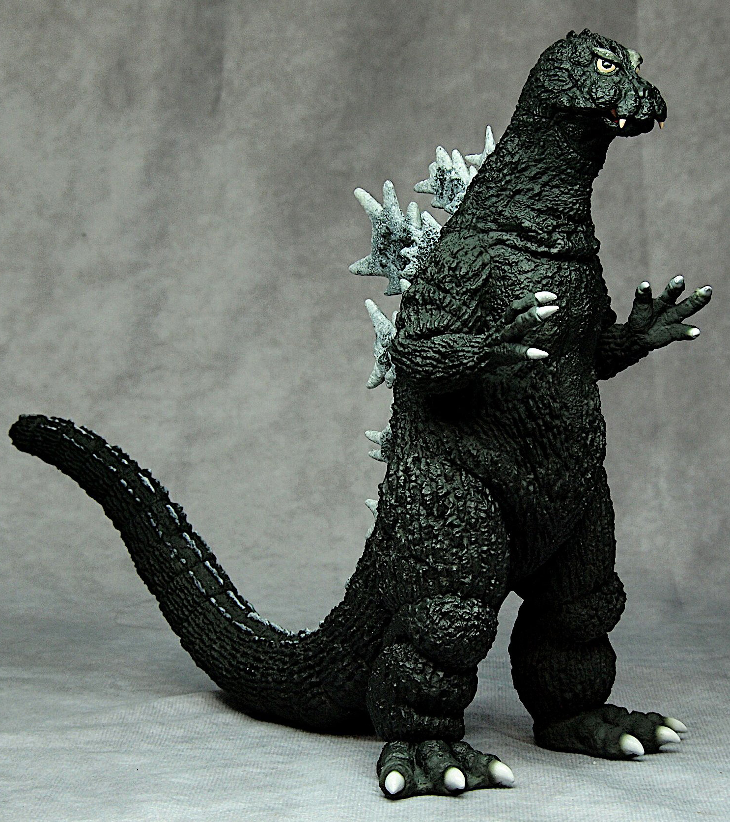 GODZILLA 1964 Dragon Road